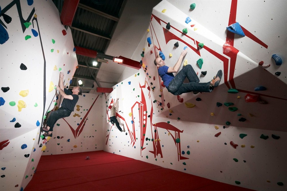 Build a bouldering room at Minehead EYE!