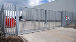 Manual Swing Gate Up To 14m by Newgate (Newark)