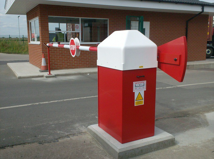 Automatic Rising Arm Up To 9.0m by Newgate (Newark)