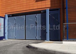 Bi-folding Gates by Frontier Pitts