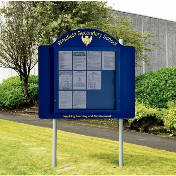 Outdoor School Signage and Showcase (Sunken Posts) by Spaceright Europe