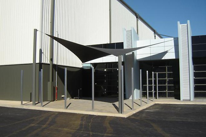 Hyperbolic Shade Structure / Roma Shade Sail Canopy Installed by Shaded ...