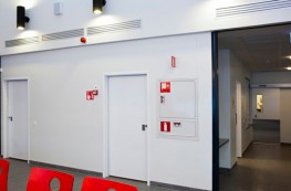 LAMI KL Manual Sliding Doors and KLA Automatic Sliding Doors by Lami ...