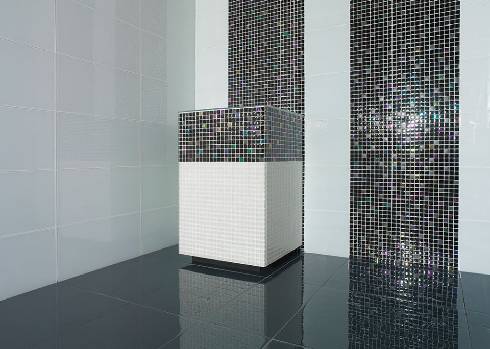 Sanbath Cube wash stand by wedi Systems UK