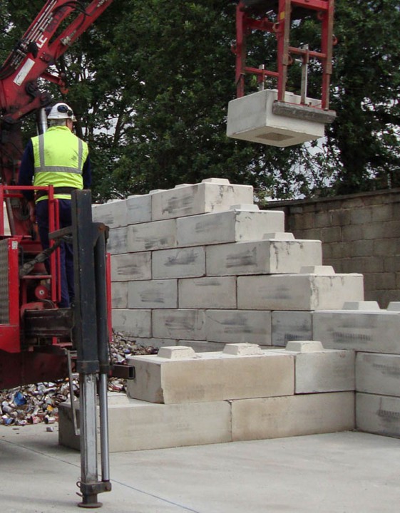 Bin Block Retaining Wall 99491 6' Concrete Block – Ohio Mulch