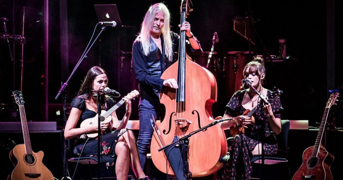 The Beggs Sisters | The Stables