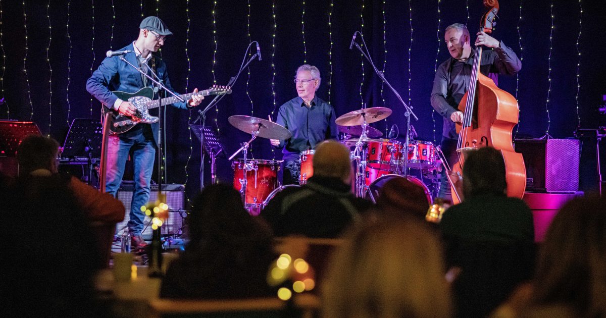 Pete Roth Trio | The Stables