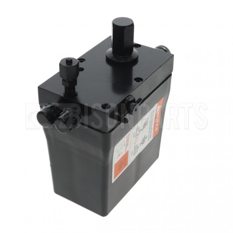 CAB TILT PUMP ASSEMBLY 1075295, 1095004 - Bison Parts