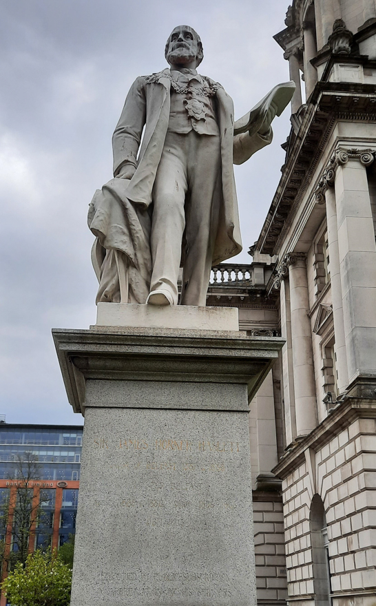 Sir James Haslett Memorial - Stone Database NI