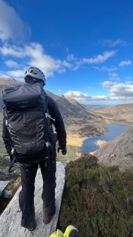 Tony Griffiths (73132) Professional Profile