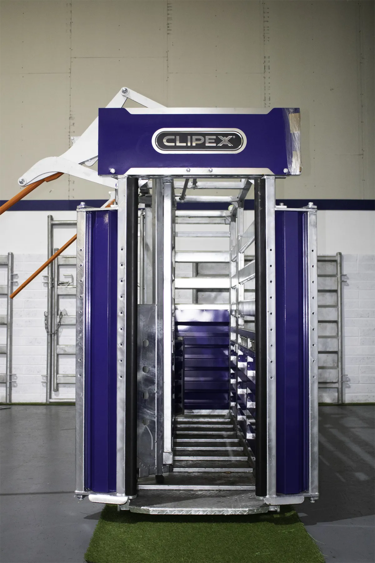 Clipex Crush Gate - Teemore Engineering - Livestock Housing Specialists