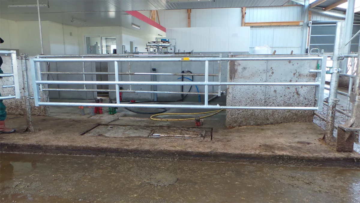 Milky Gate - Teemore Engineering - Livestock Housing Specialists