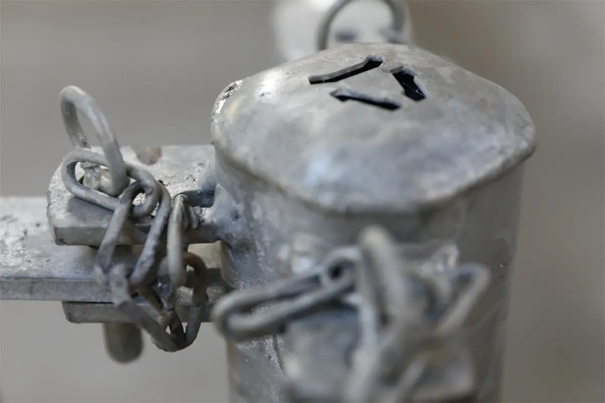 Jourdain Octagonal Post - 101mm - Teemore Engineering - Livestock ...