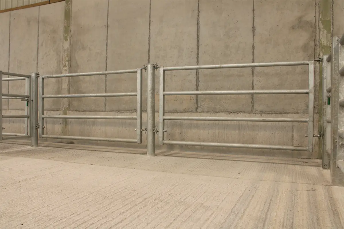 Post & Panel System - Teemore Engineering - Livestock Housing Specialists