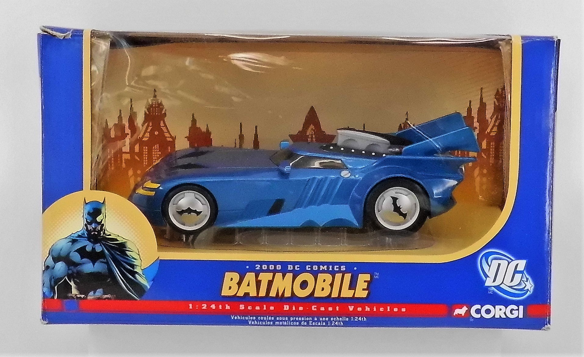 Corgi "2000 DC Comics Batmobile" 1:24 Scale No 77511 - Toy Hunter UK ...