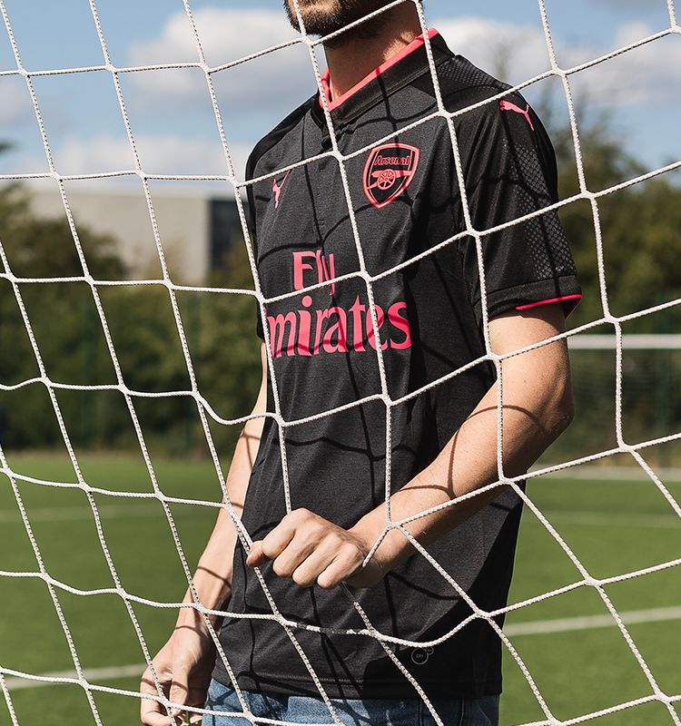 Arsenal shop - Get your Arsenal shirt 16/17 from Unisport