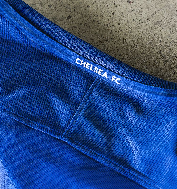 Chelsea shop - Chelsea shirt 17/18 at Unisport