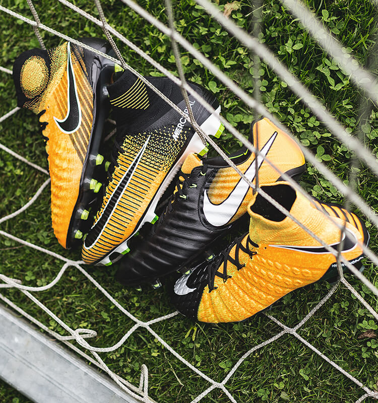 Buy the new Nike Lock In Let Loose pack on unisportstore.com