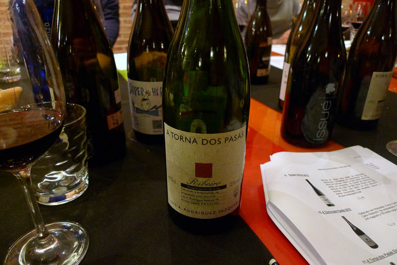 Cata de Ribeiros en restaurante Ciro. Grupo de Catas Valencia.