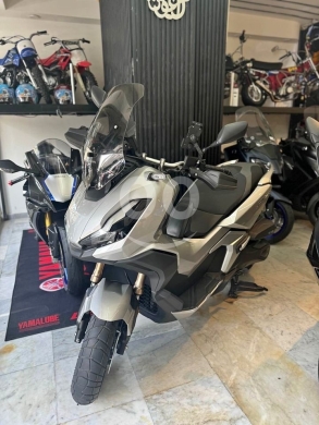 Honda adv 350cc 2023 - Motorcycles & ATVs - Vivadoo