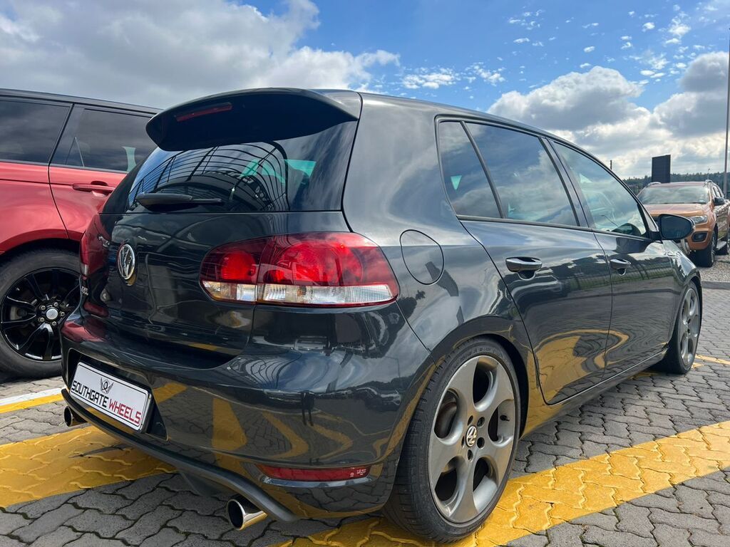 VOLKSWAGEN GOLF VI GTI 2.0 TSI DSG