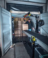 Container Unloader For Elevating Efficiency - Prolift Handling