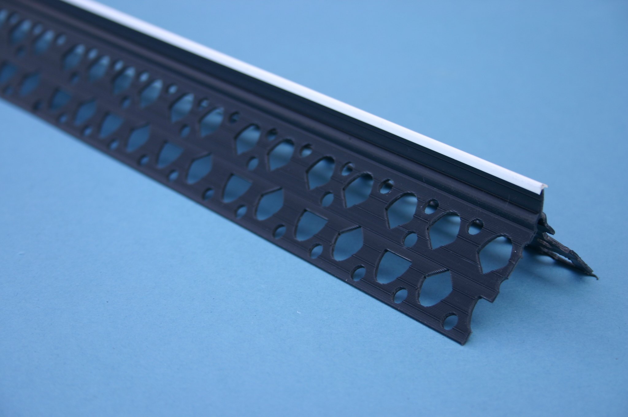 PVC Angle Bead 3.0mtr AB10 1Coat Box of 25 (To Order) - Goodwins